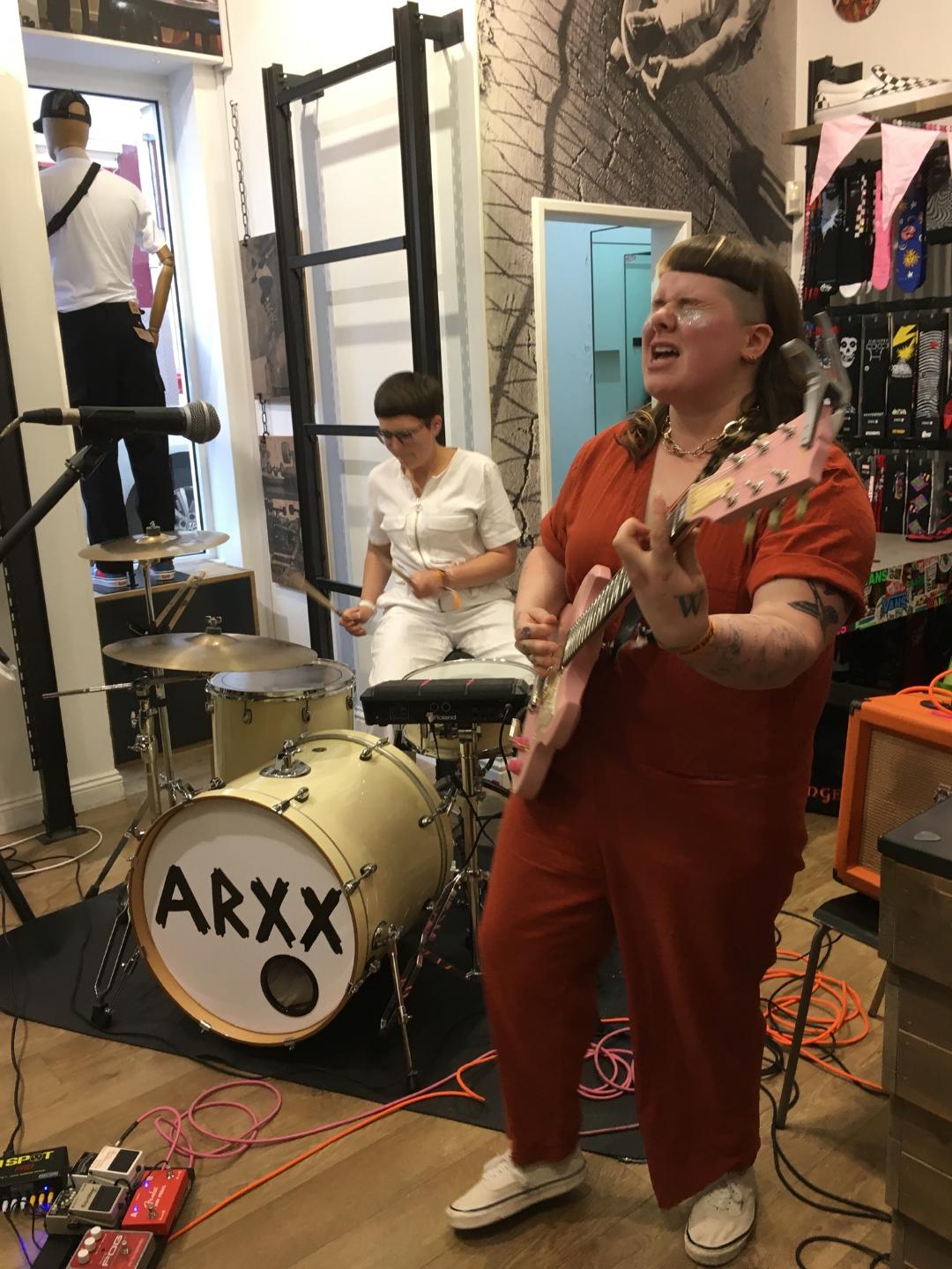 ARXX : IRON LUNG – SINGLE OF THE WEEK – LOUD WOMEN