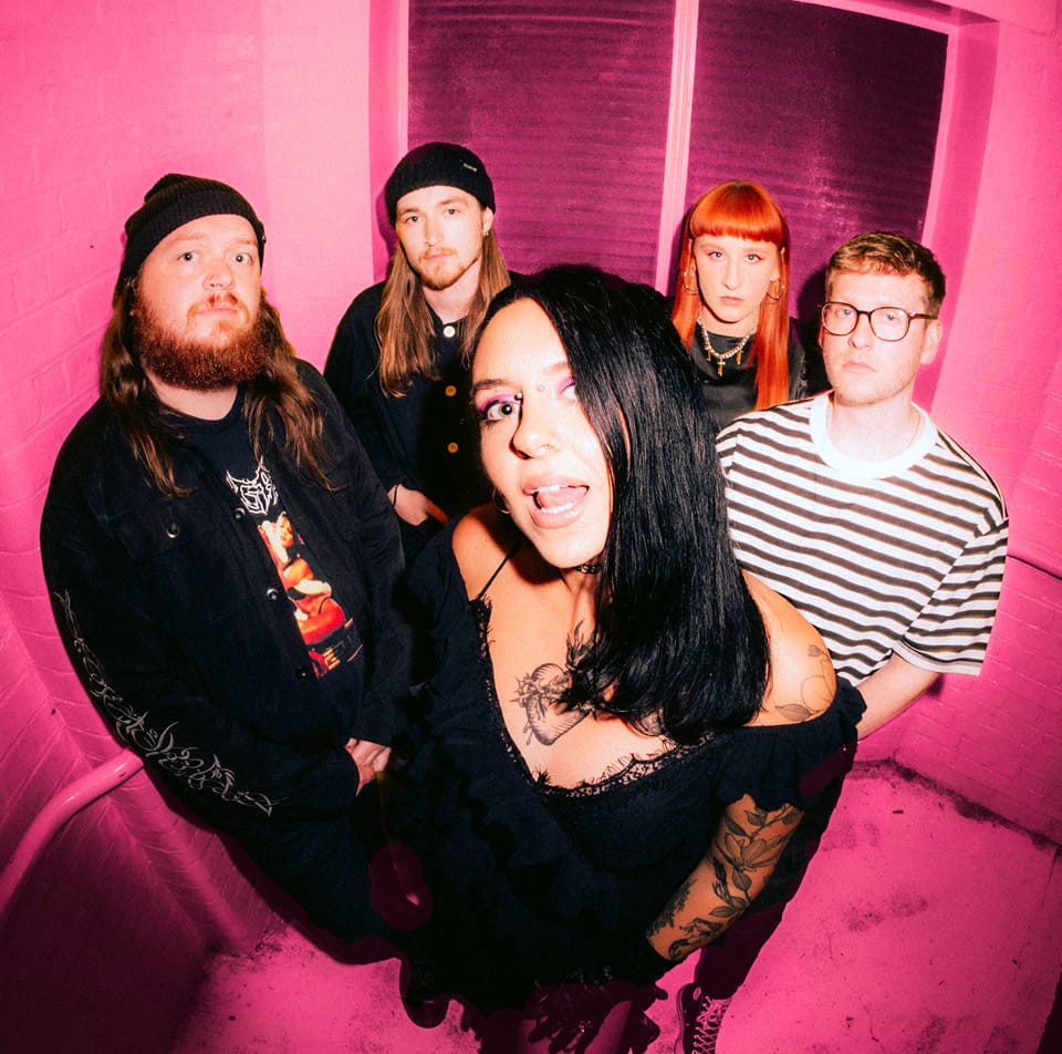 Knife Bride: sacrifice/surrender – LOUD WOMEN