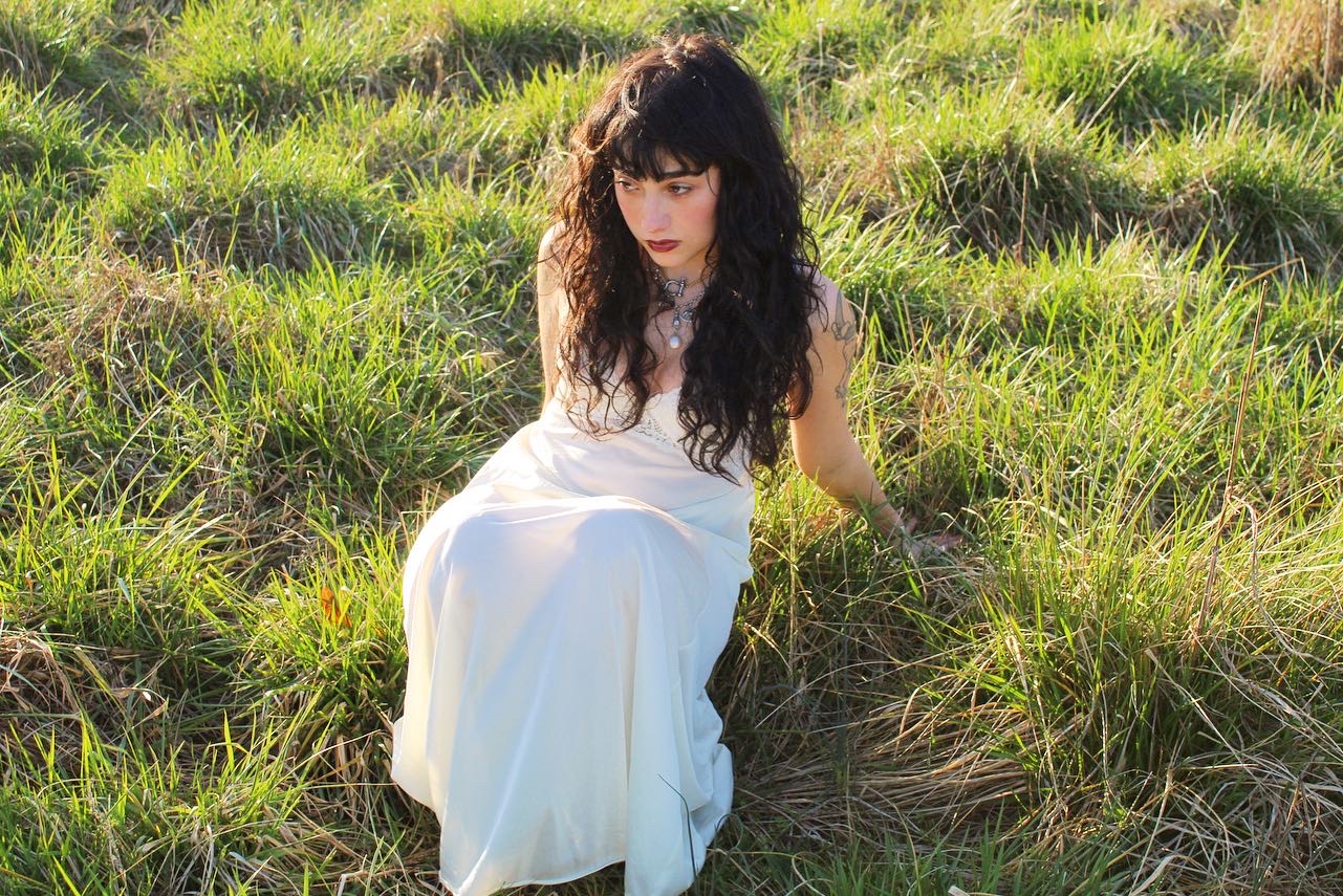 Zoe Bayani shares heartbreaking single, Body Farm – LOUD WOMEN