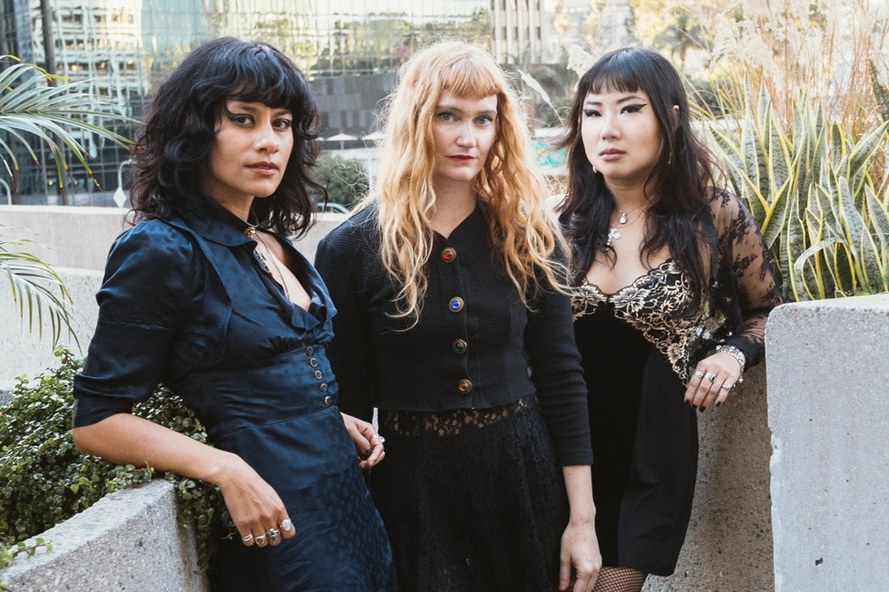 L.A. Witch explores their dark side on new single/video ‘Icicle’ – LOUD ...